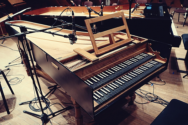 Klawesyn w wielu odsłonach - od muzyki dawnej do prawykonań muzyki ...